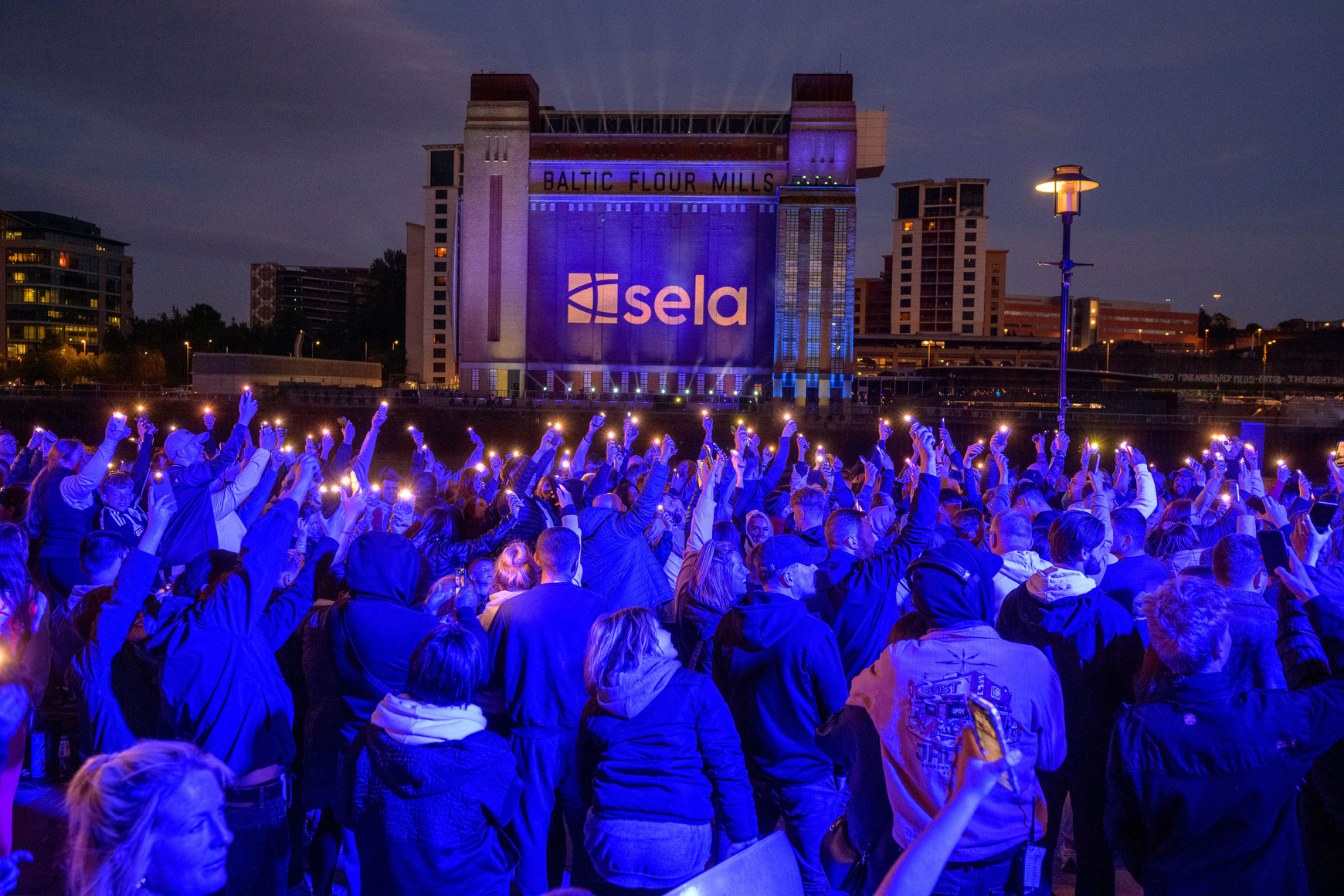 Newcastle United Legends Light Up The Tyne As Sela Thanks Fans, City ...