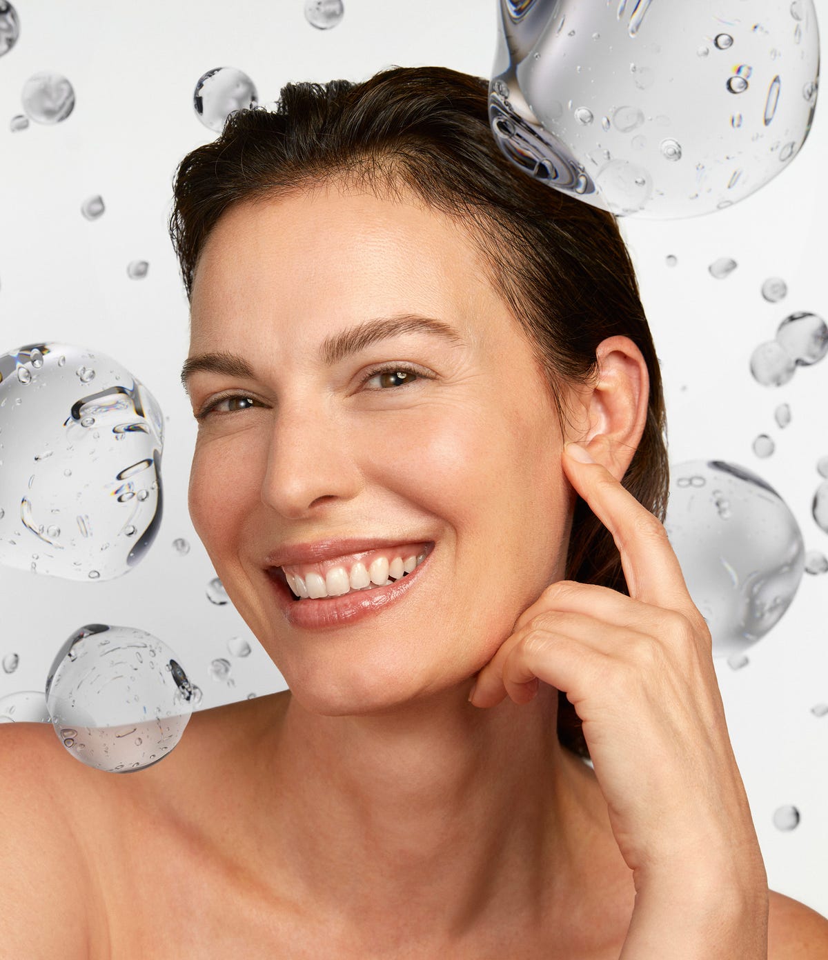 From the surface to the deep structure of the face: IBSA Derma presents ...