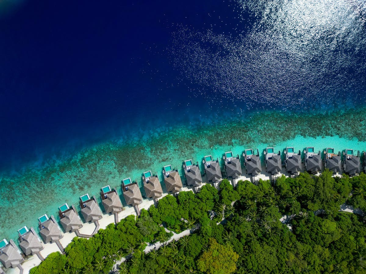 From Solar Islands to Sustainable Tourism: Maldives Wins Green Crown
