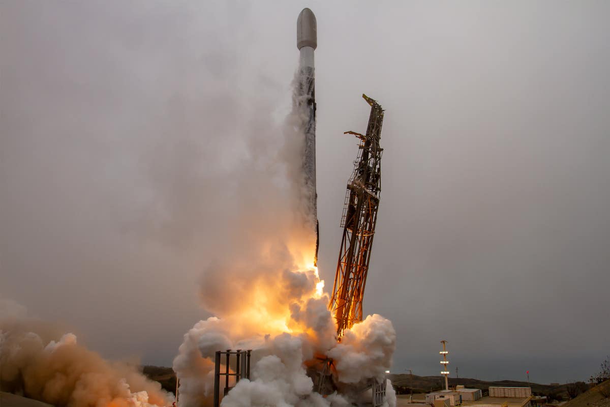 Six new satellites for ICEYE and its customers launched aboard the ...