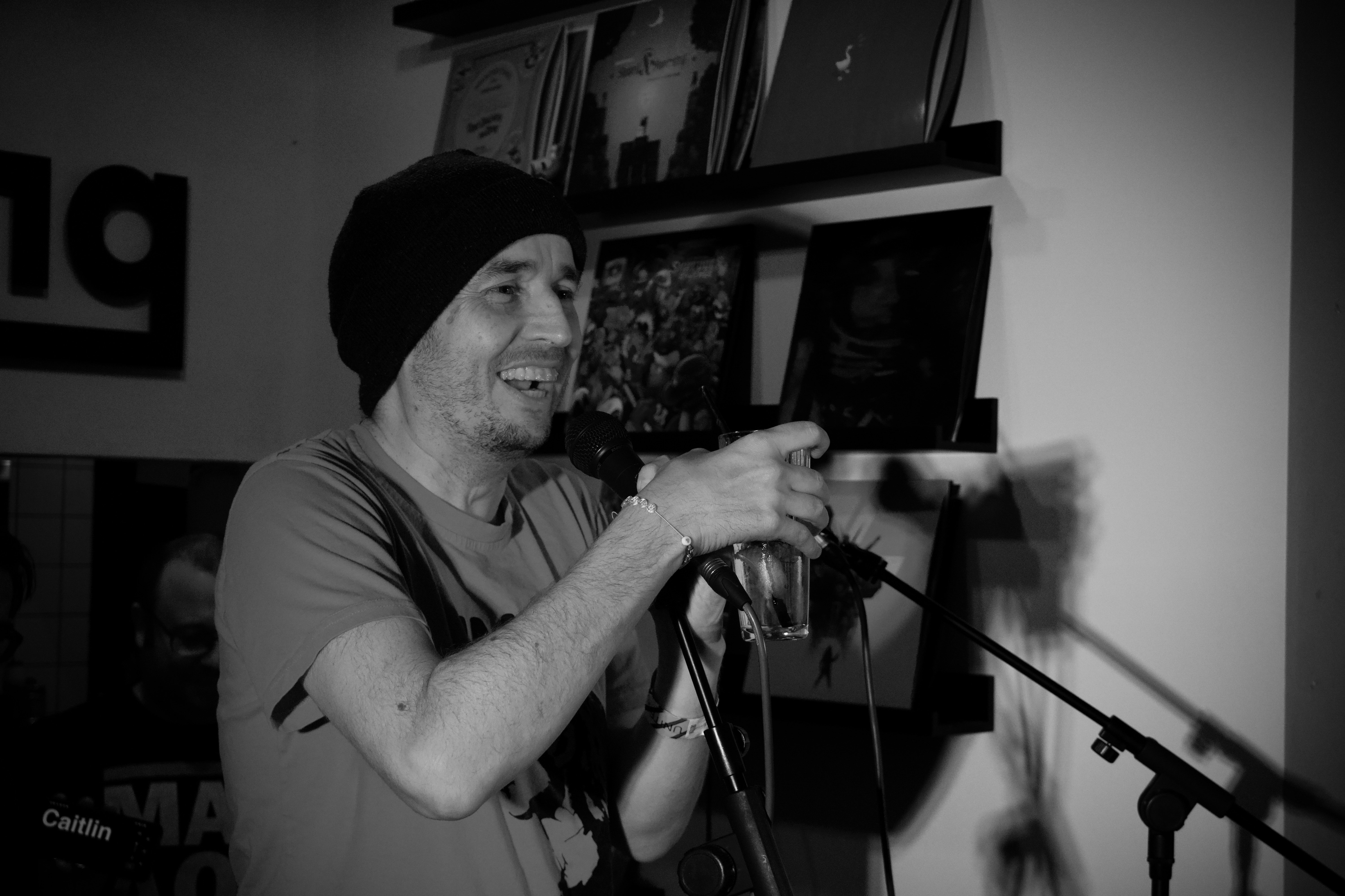 Time for a Digital Reset? 82% of Brits admit to mindless scrolling on ...